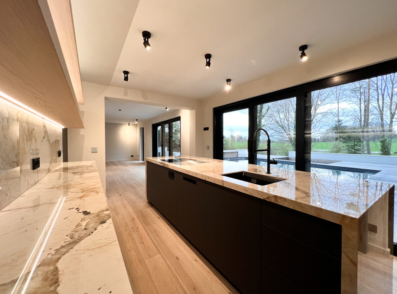 AM KRANZLBERG – Simone Lippert